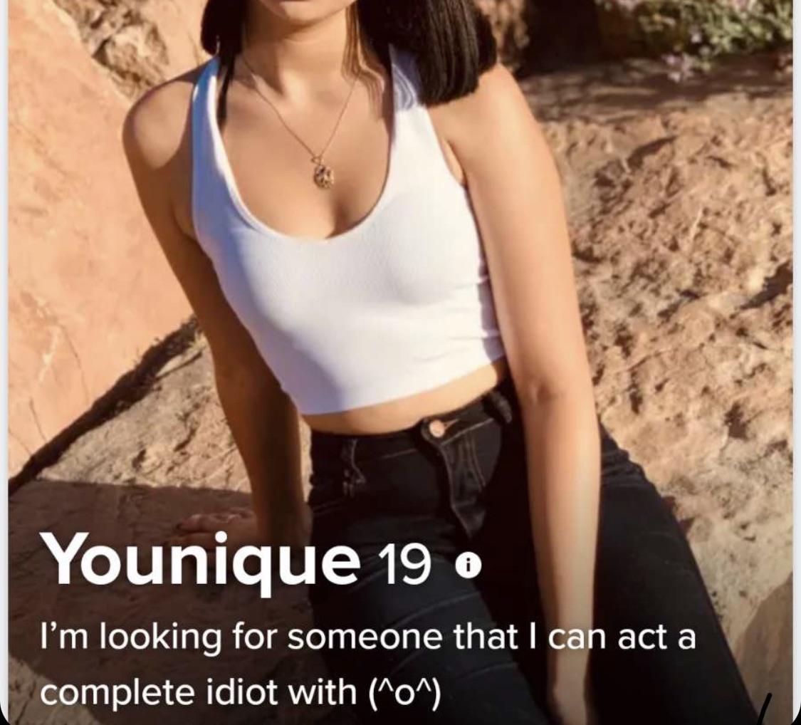 Damn she's so unique | Scrolller