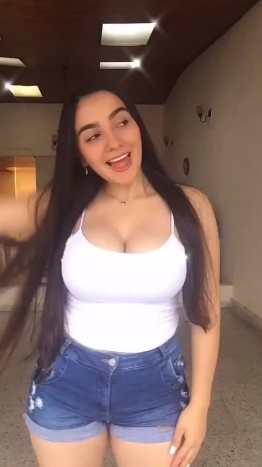 Dancing Queen | Scrolller