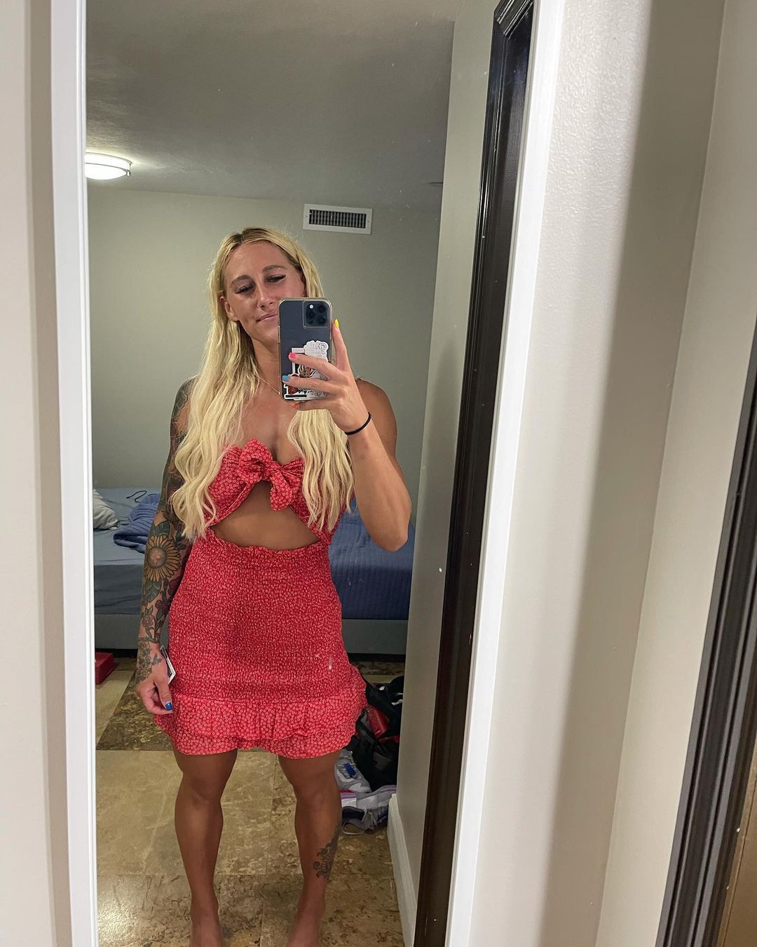 Danielle Brandon | Scrolller