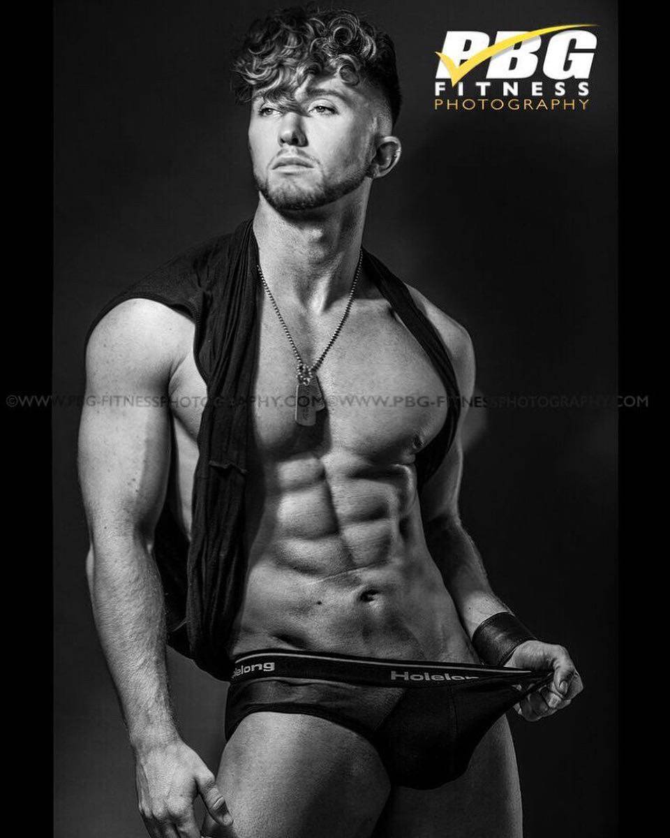 Danny Williams | Scrolller