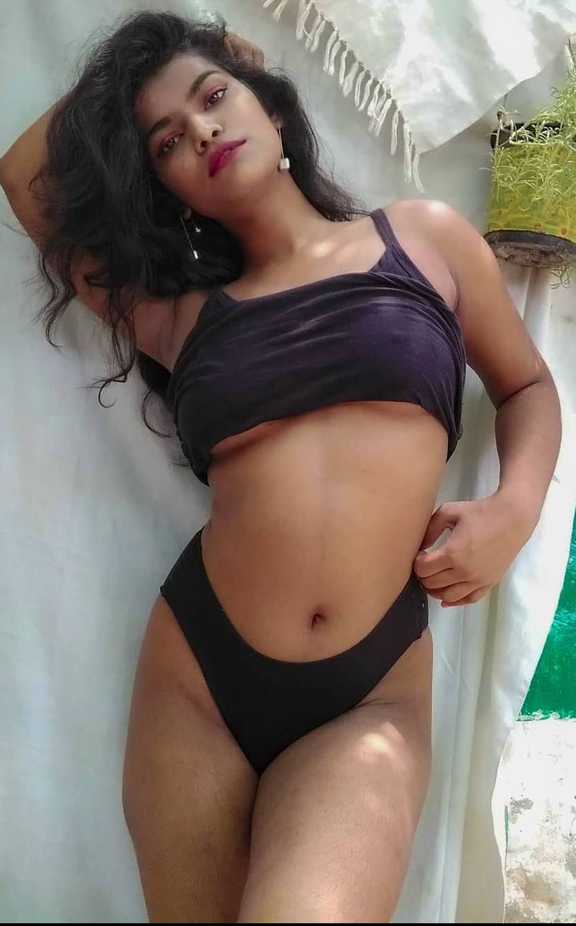 Dark armpits of Nidhi Goel | Scrolller