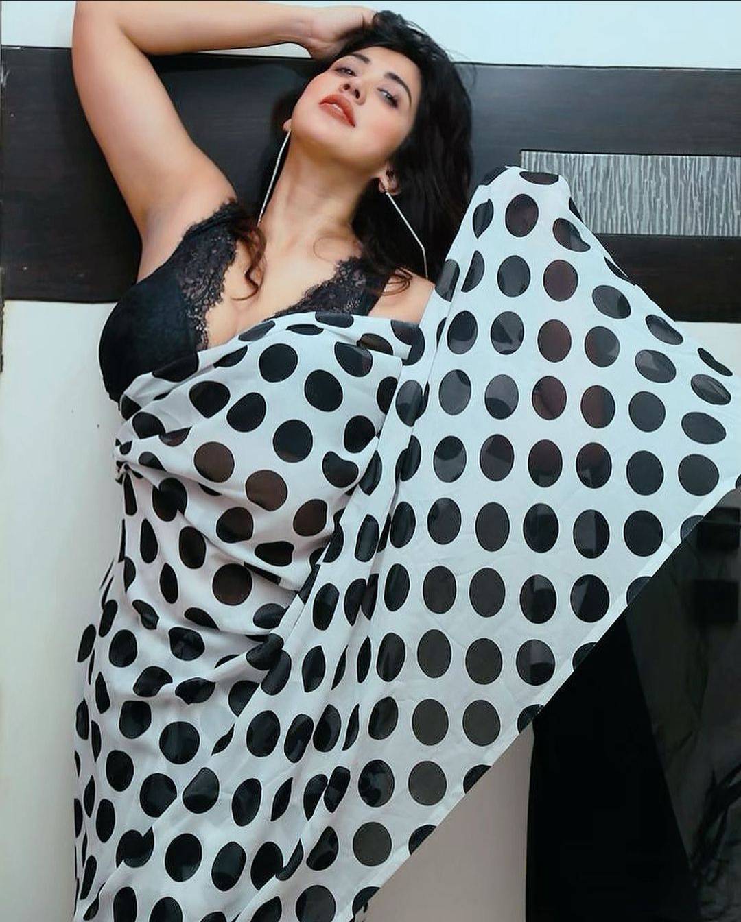 Dark meaty armpit of Ruchi Raj | Scrolller