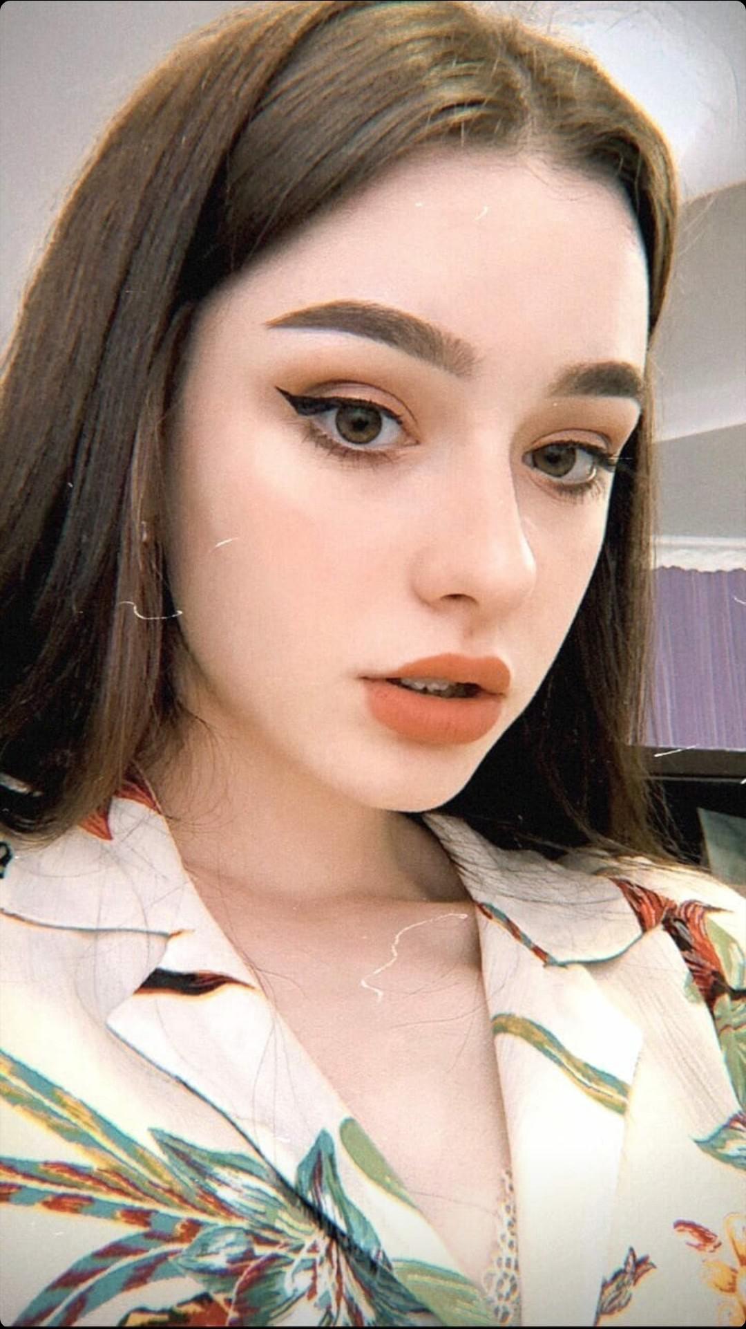 Dasha Taran Scrolller