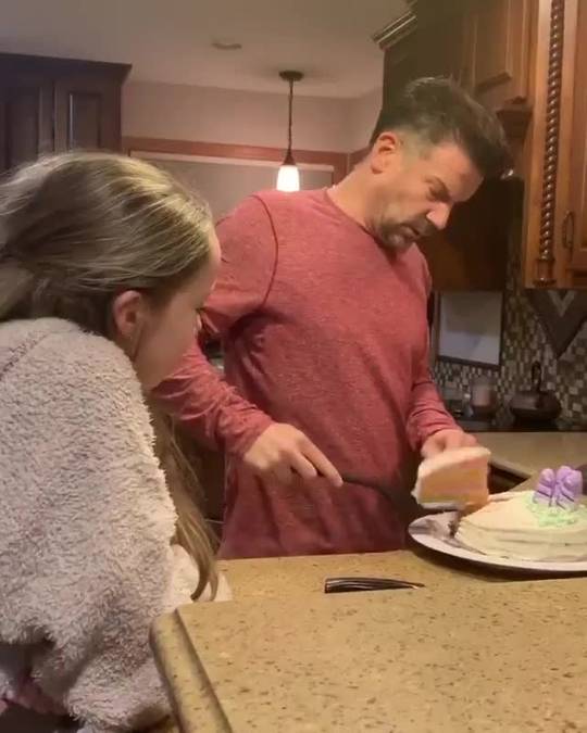 Daughter/Dad joke | Scrolller