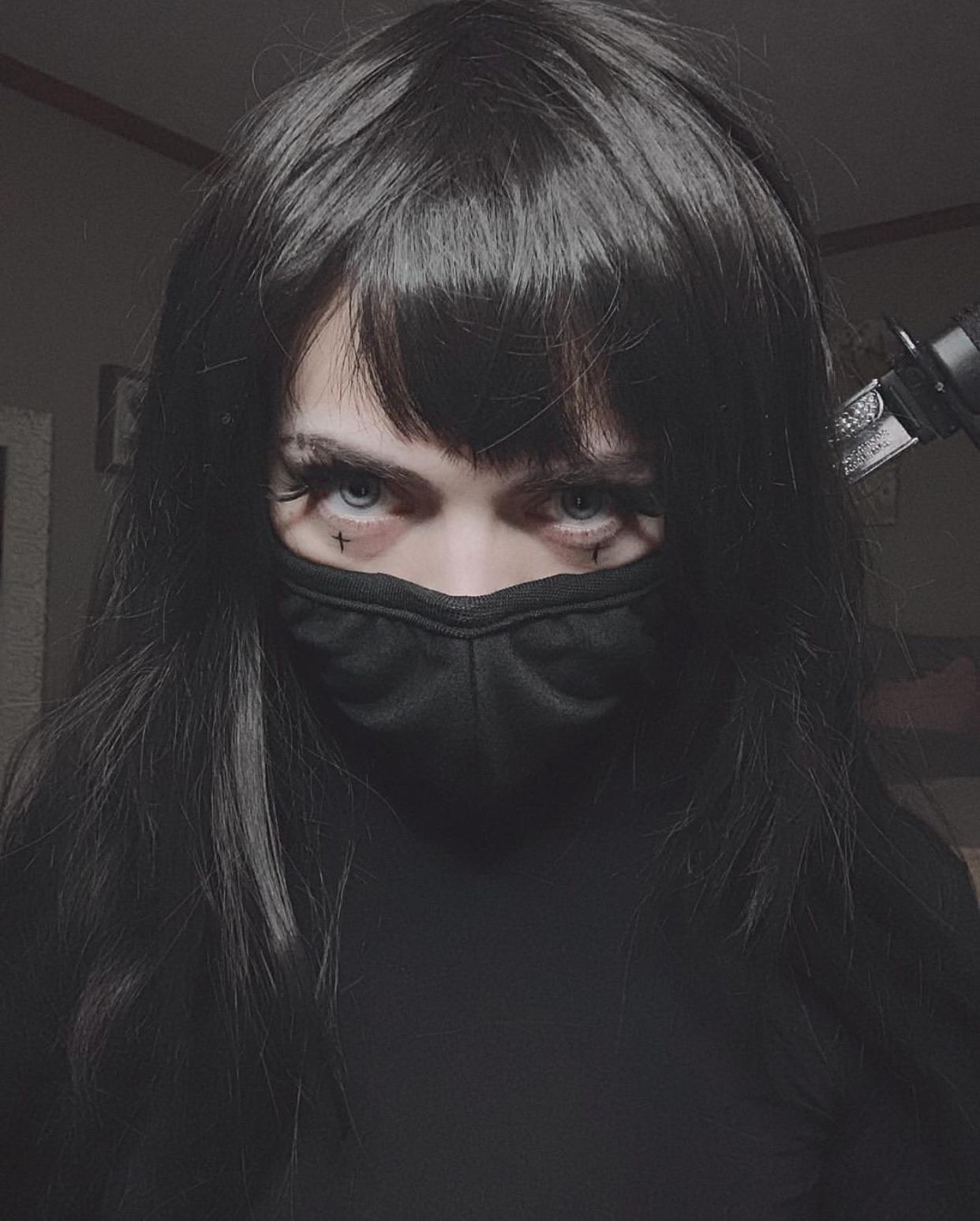 DEATH STARE | Scrolller