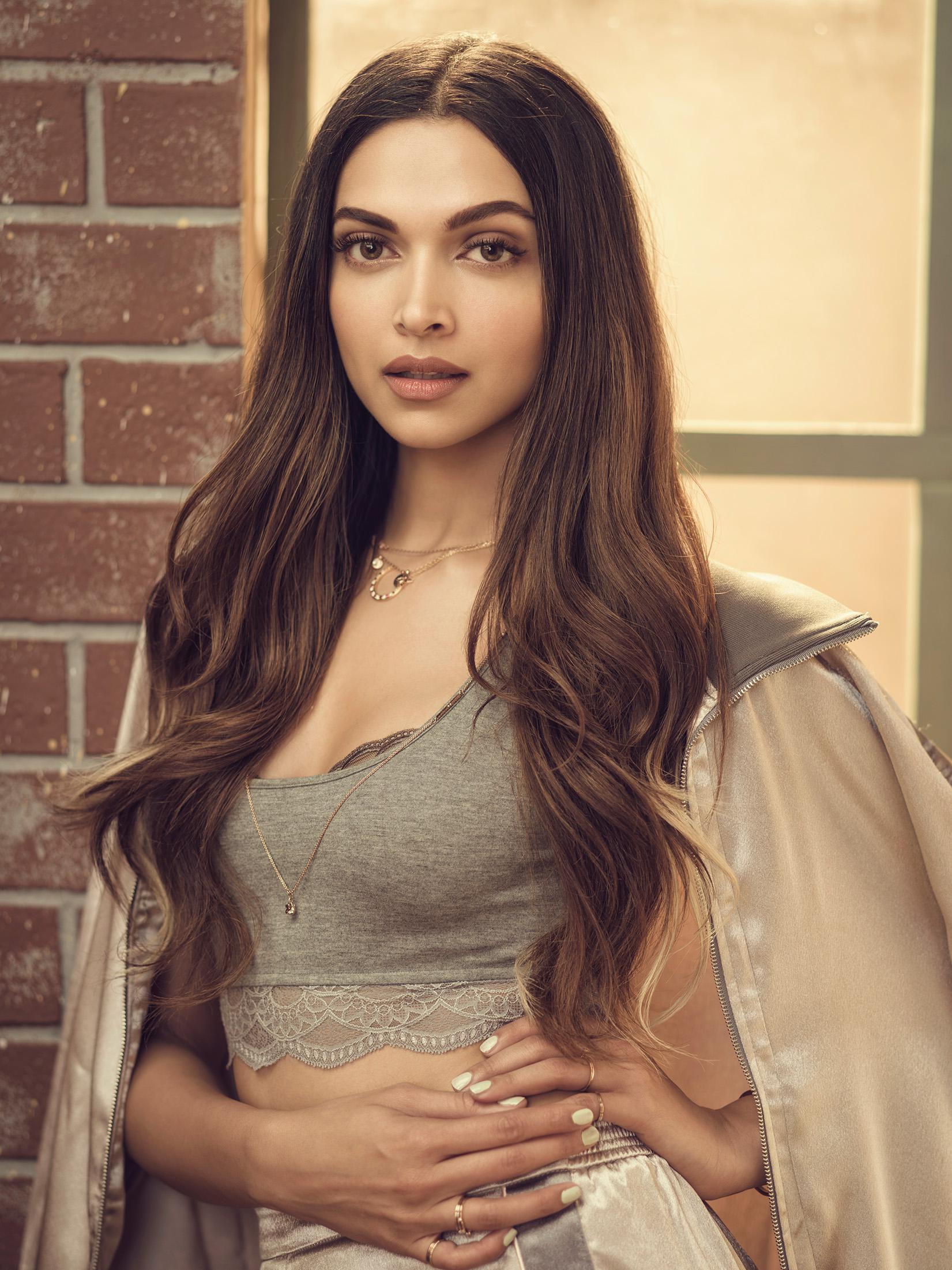 Deepika Padukone | Scrolller