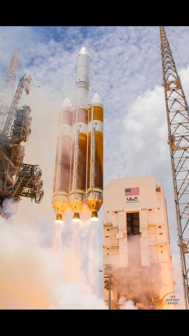 Delta IV Heavy Launch | Scrolller