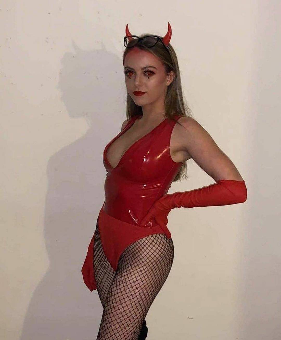Slutty devil | Scrolller
