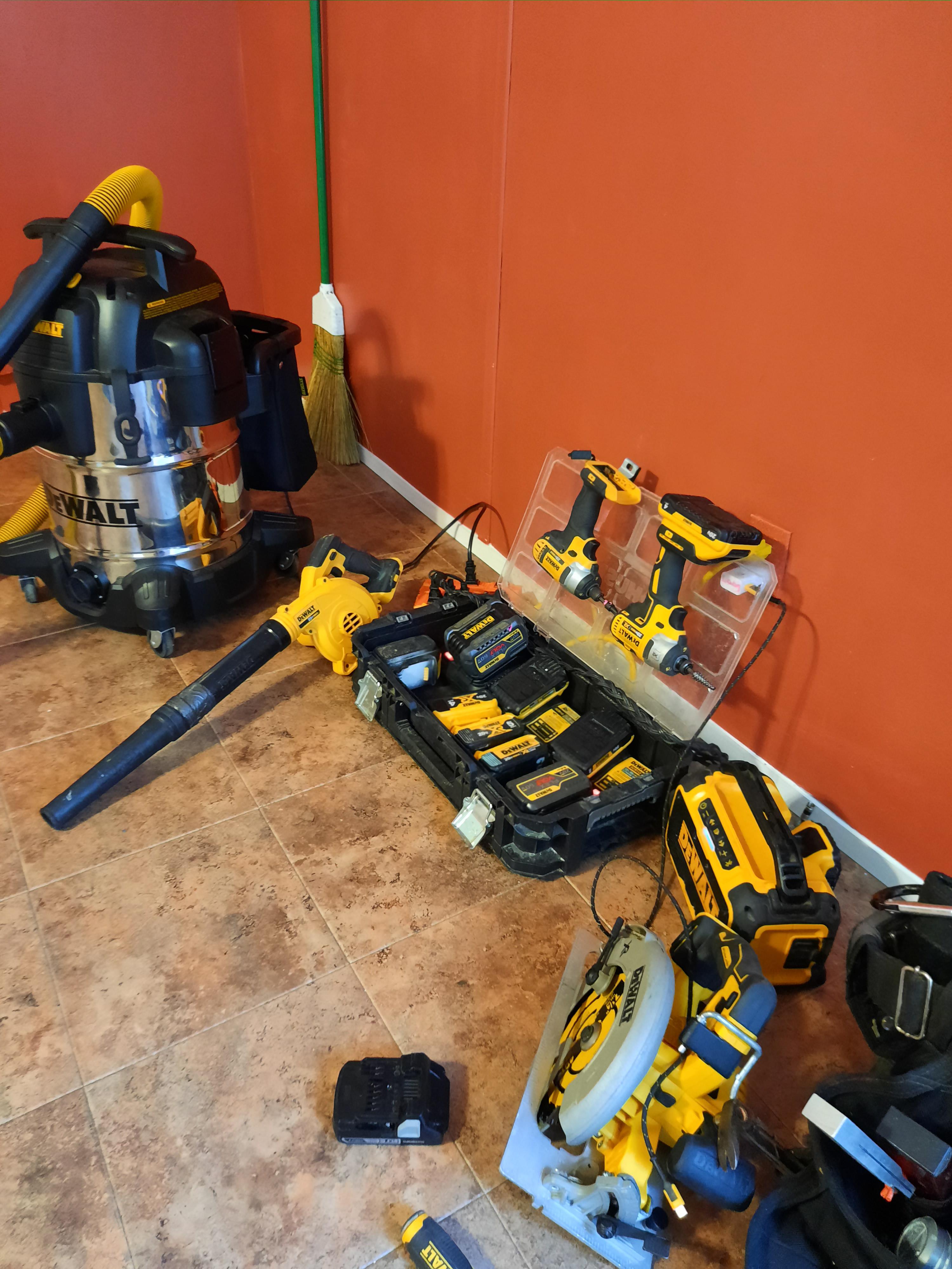 Dewalt is the only way to go | Scrolller