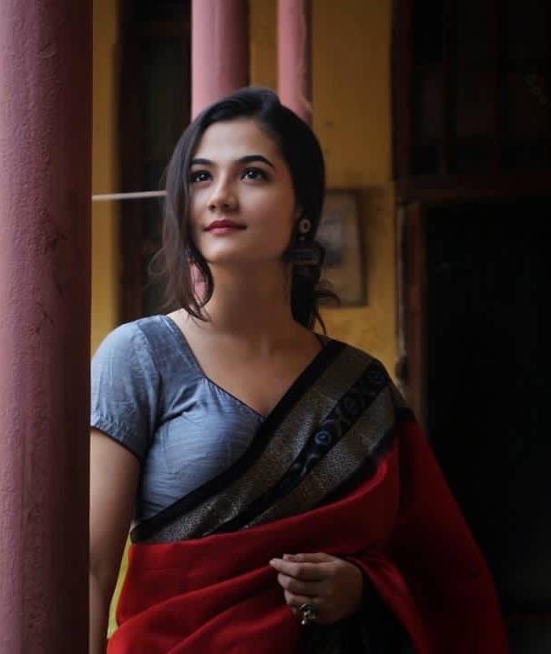 Dibyasha Das | Scrolller