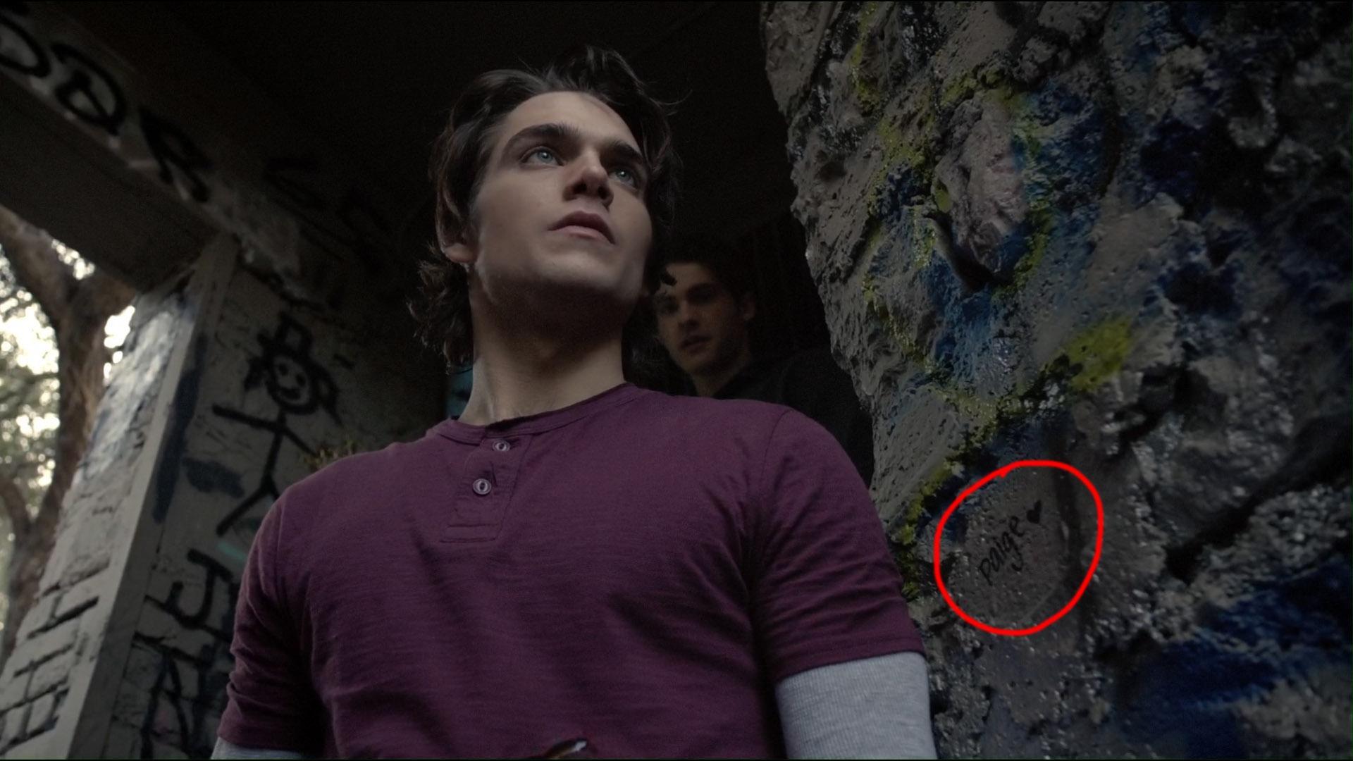 Did nobody see this? Looks like teen Derek went to this zoo | Scrolller