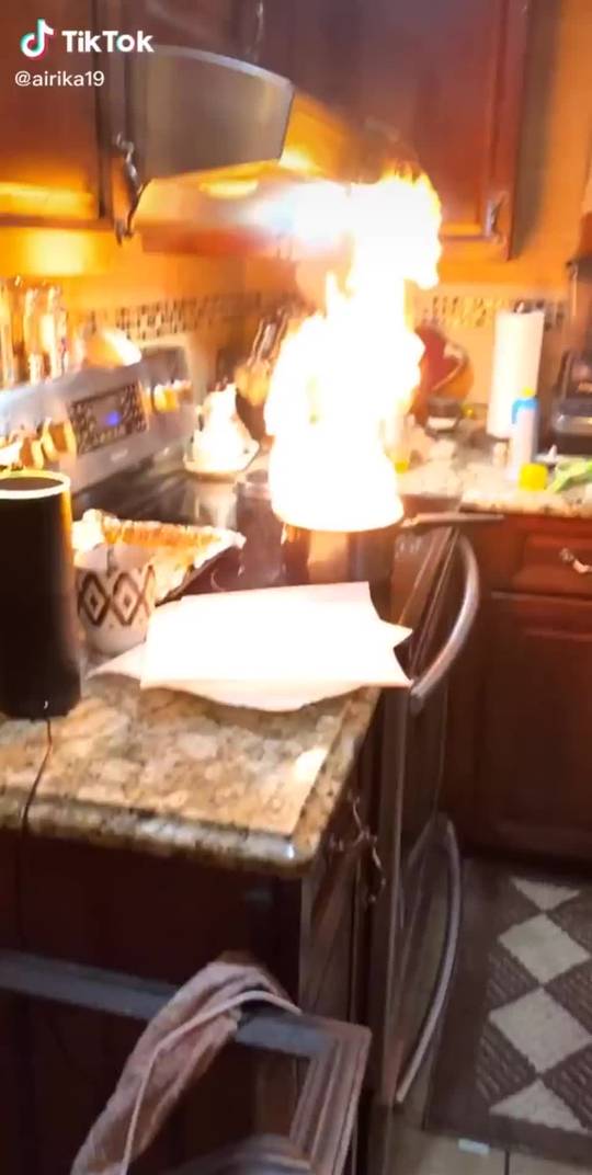 HMC while I cook dinner | Scrolller