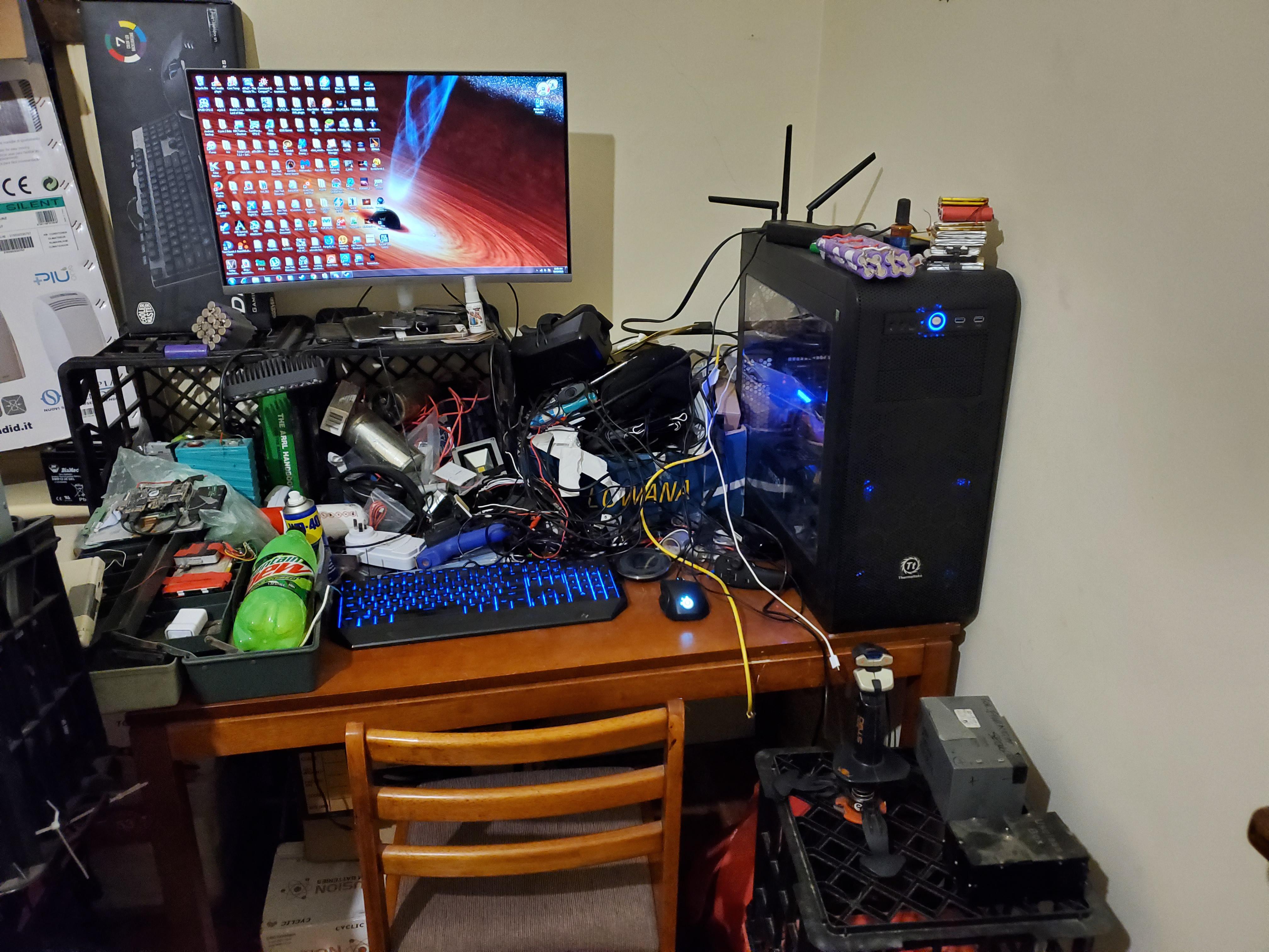 Directed here from r/shittybattlestations | Scrolller