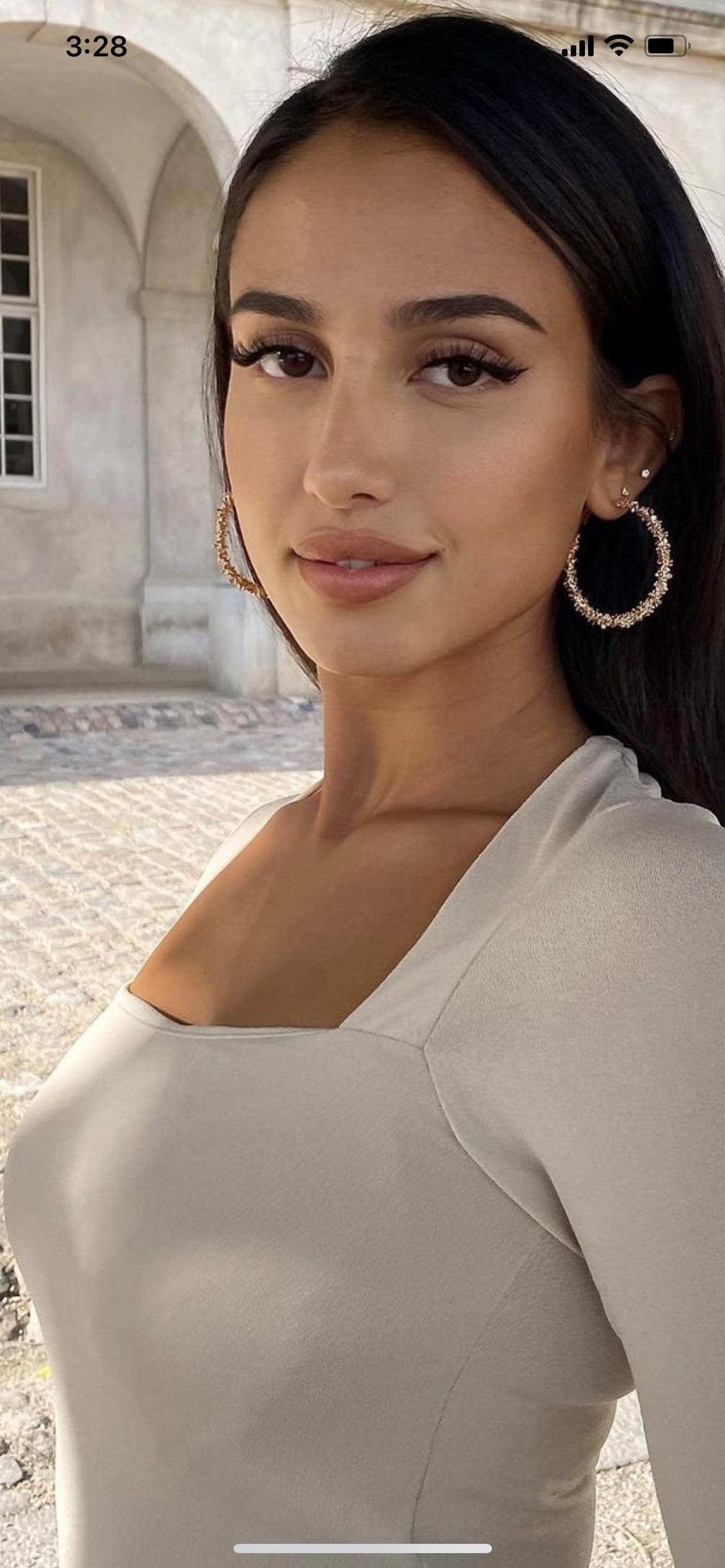 [discord] Any Filthy Pervs Wanna Skullfuck This Afghan Whore Discord