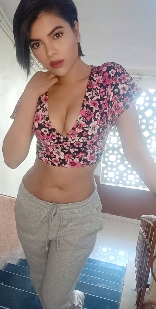 DJ Rhea: Few nudes coming up!! | Scrolller