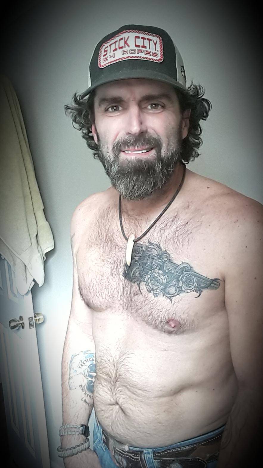 Do I have a Dad Bod? First post on here. Country boy life is the life. | Scrolller