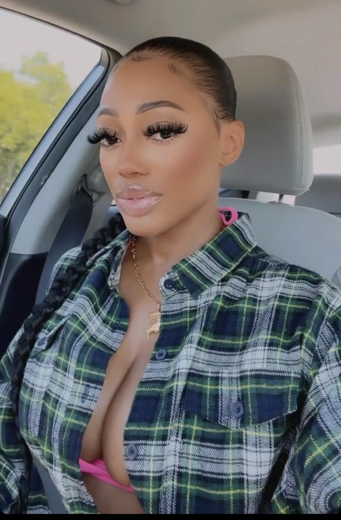 How do I look? | Scrolller