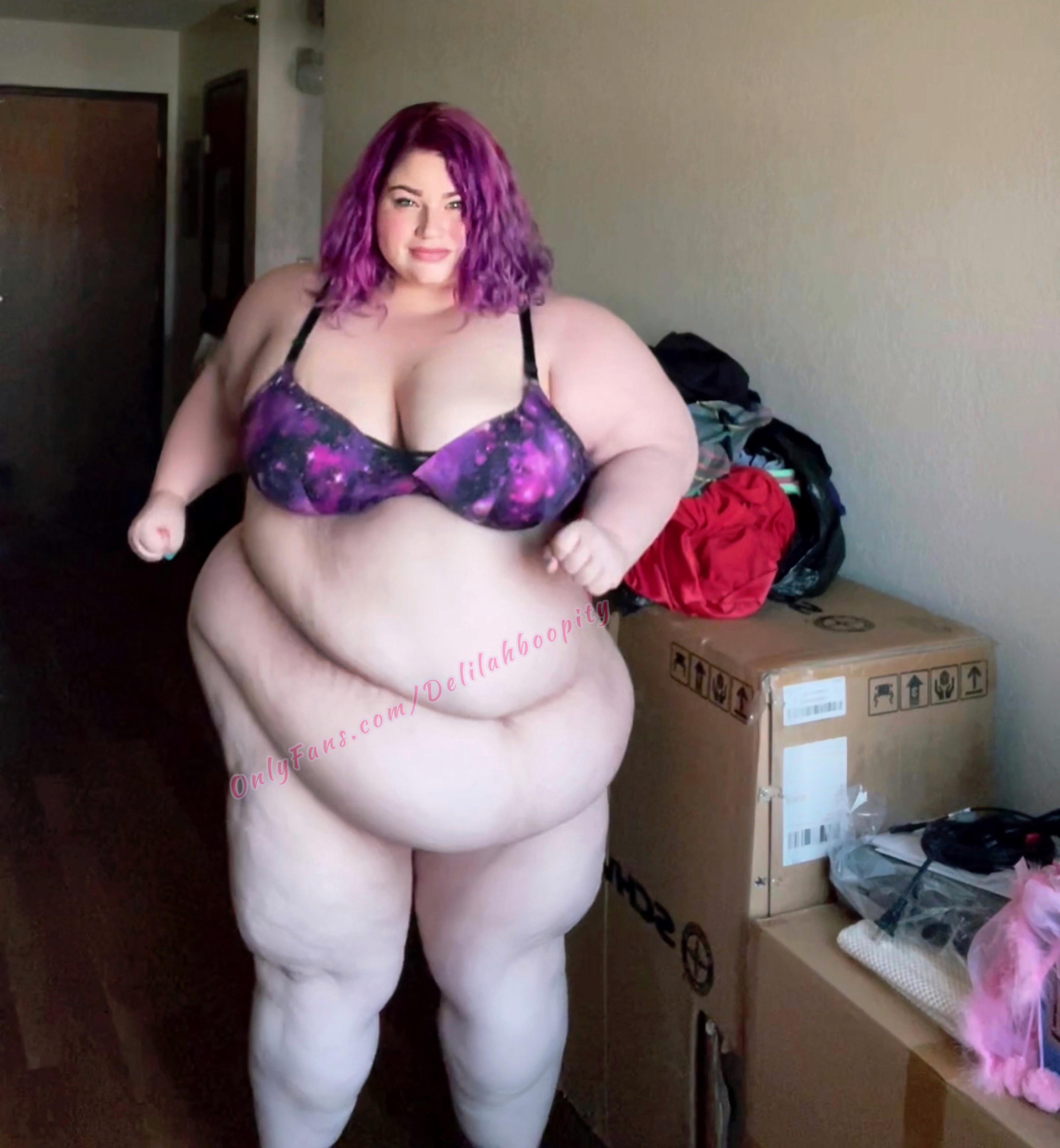 Do the twist 🎵 | Scrolller