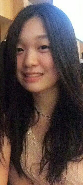 Do you guys know any stars/idols that look like her ? | Scrolller