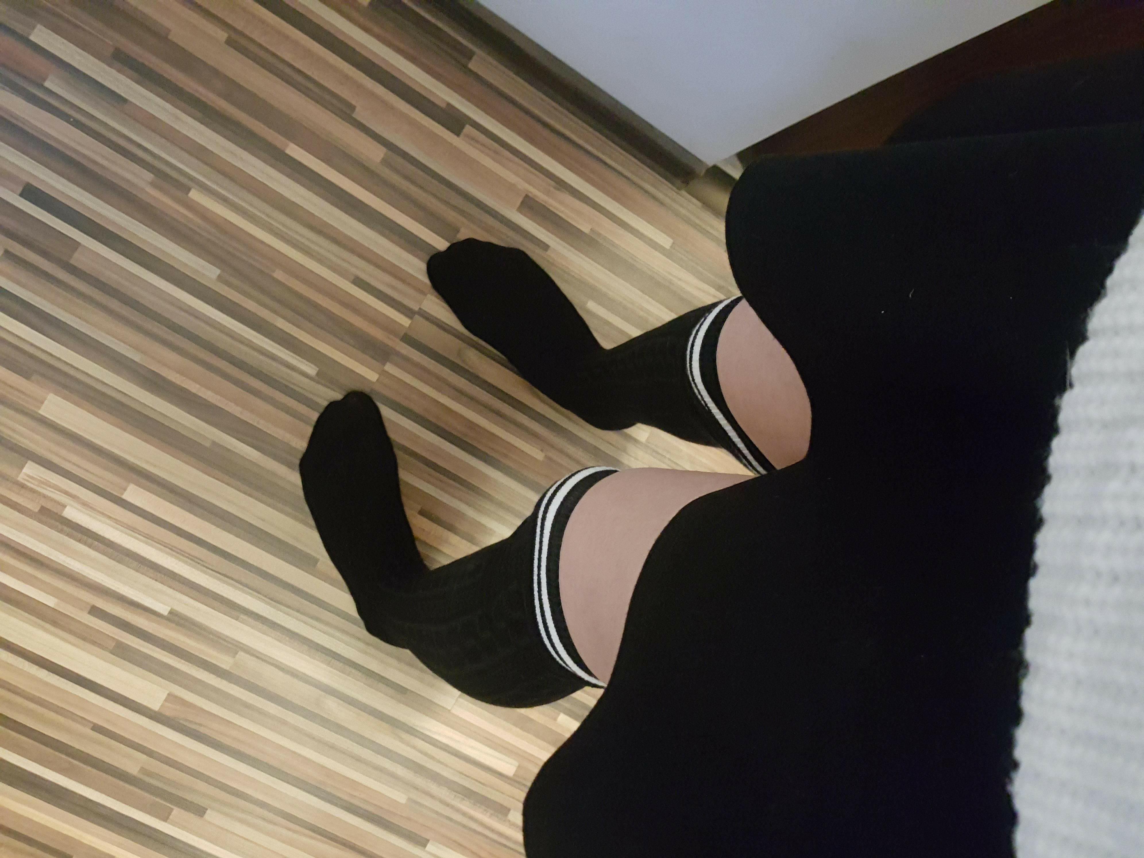 Do you guys like thigh high socks? | Scrolller