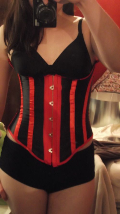 Do you like my corset? | Scrolller