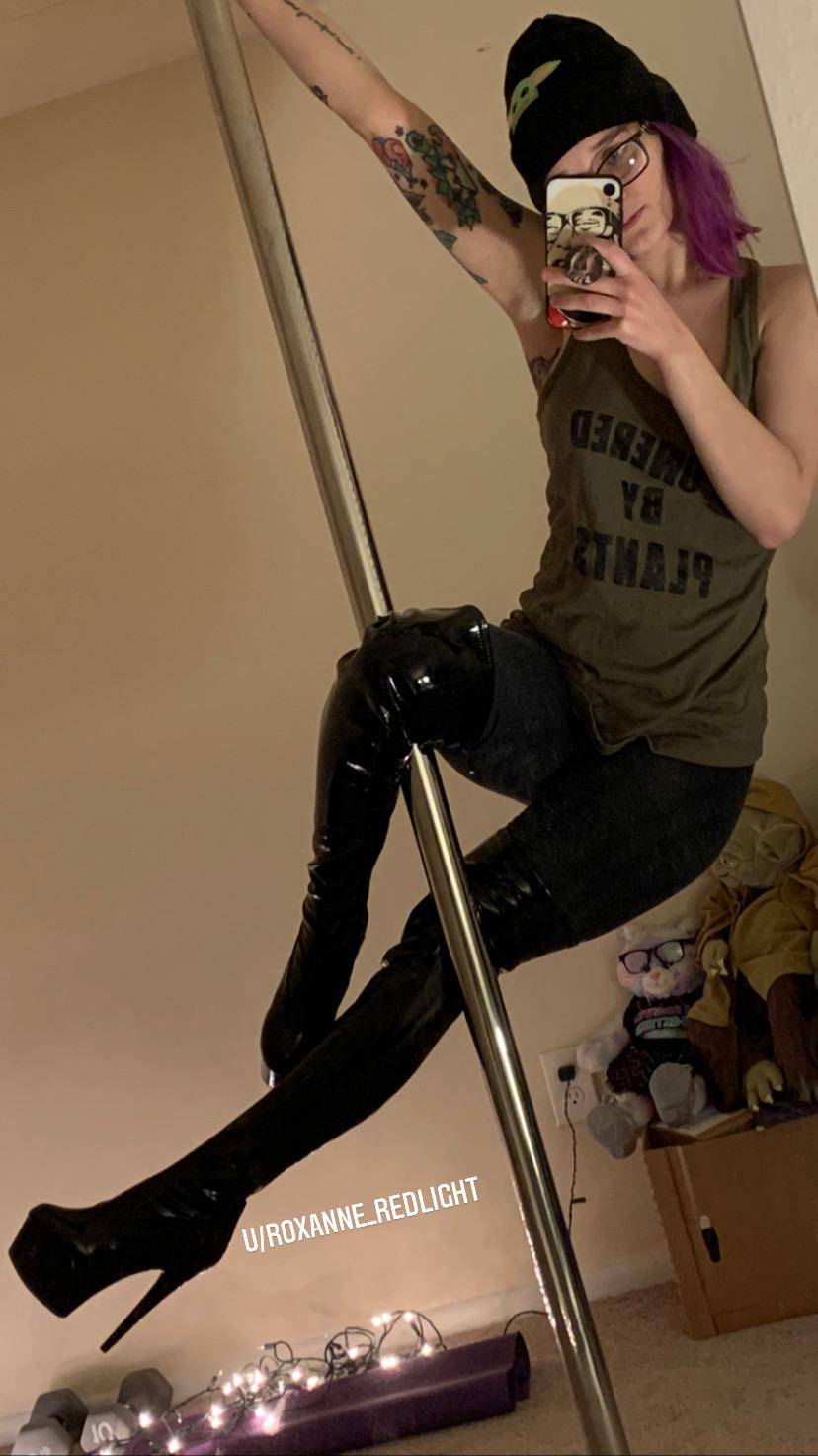 Do you like my new boots? | Scrolller