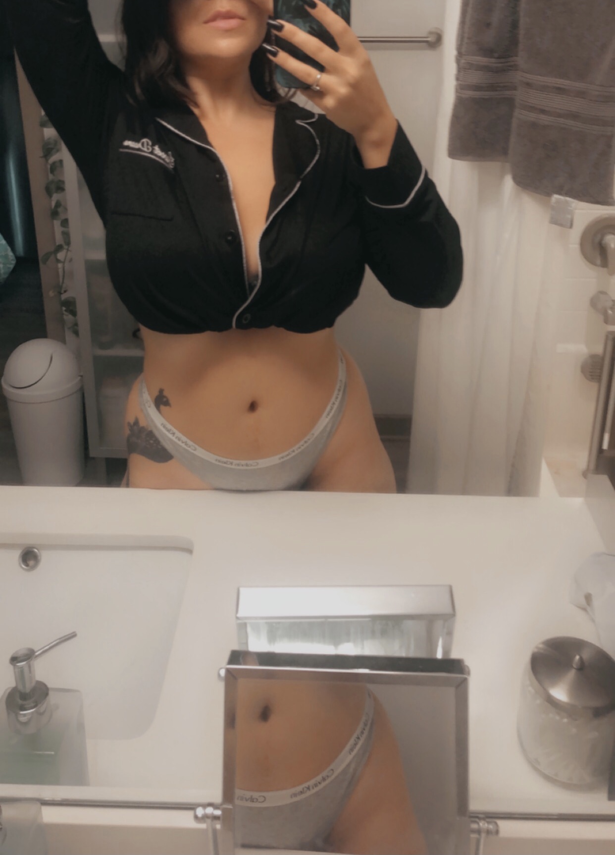 Do you like what I wear to sleep? ;) | Scrolller