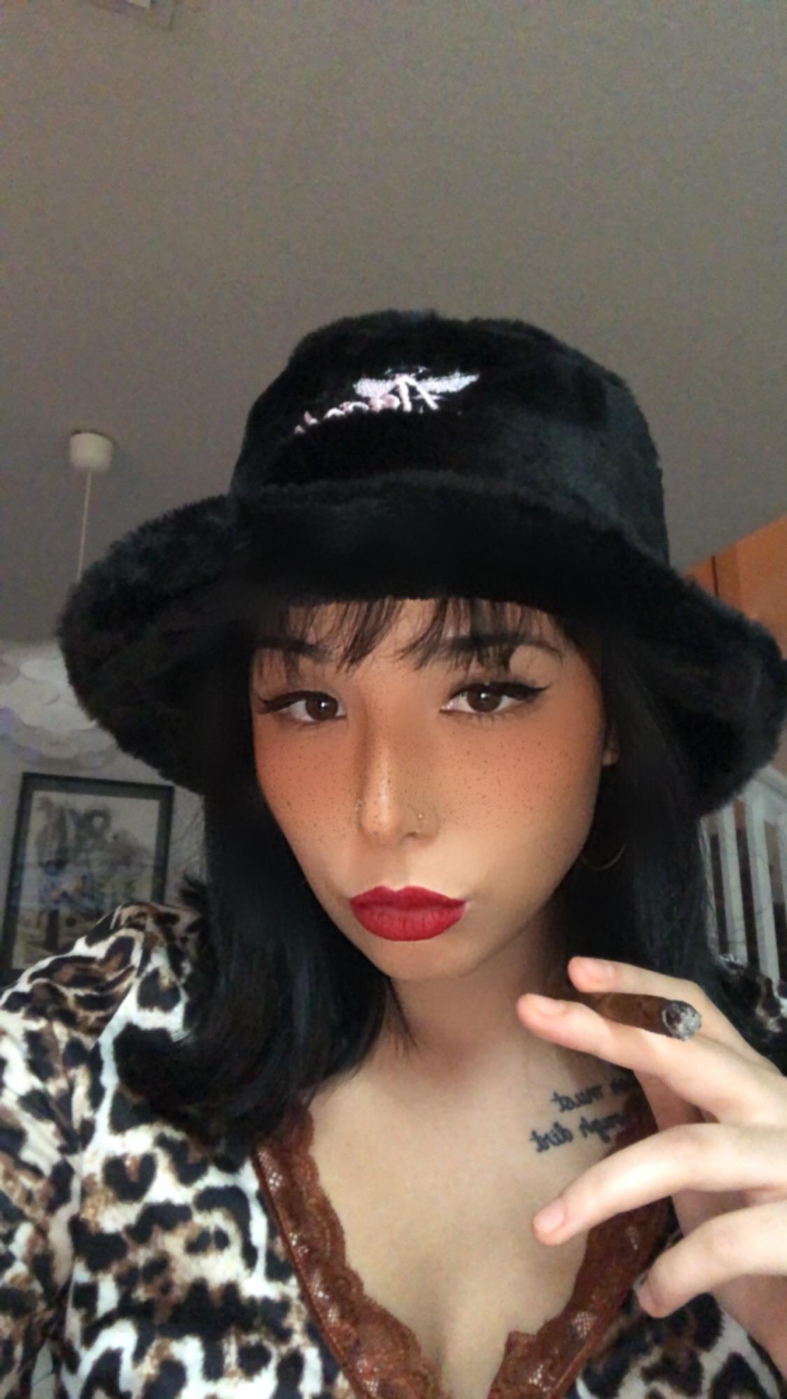 do you smoke weed? 😄 | Scrolller