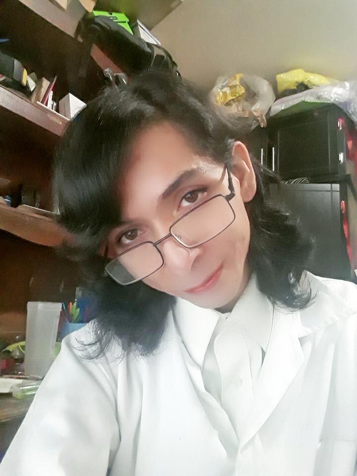 Doctor lily at your service handsome 😘 | Scrolller