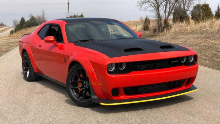 Dodge Challenger Hellcat Redeye | Scrolller