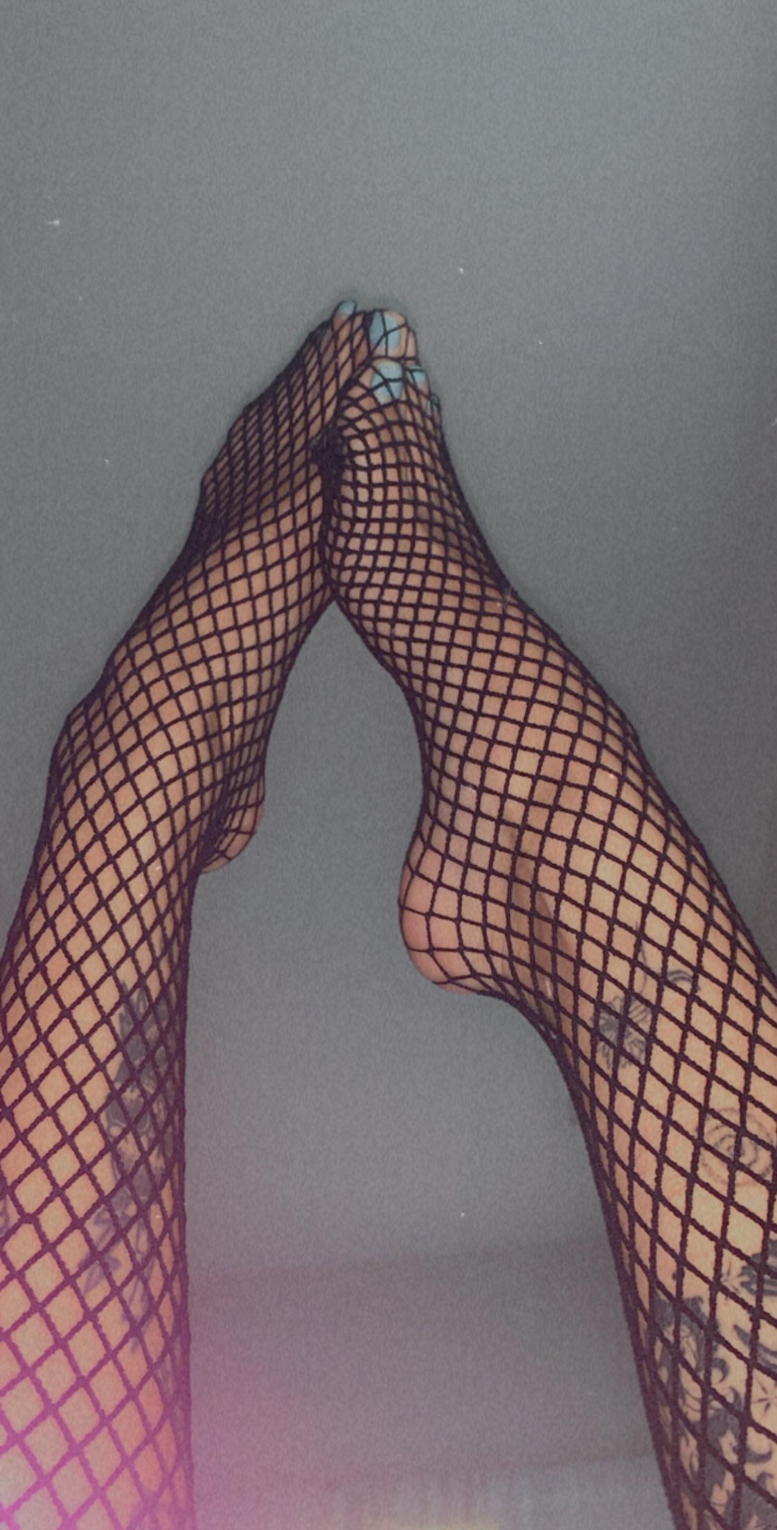 Does a fishnet thigh high count as a sock 🤔 | Scrolller