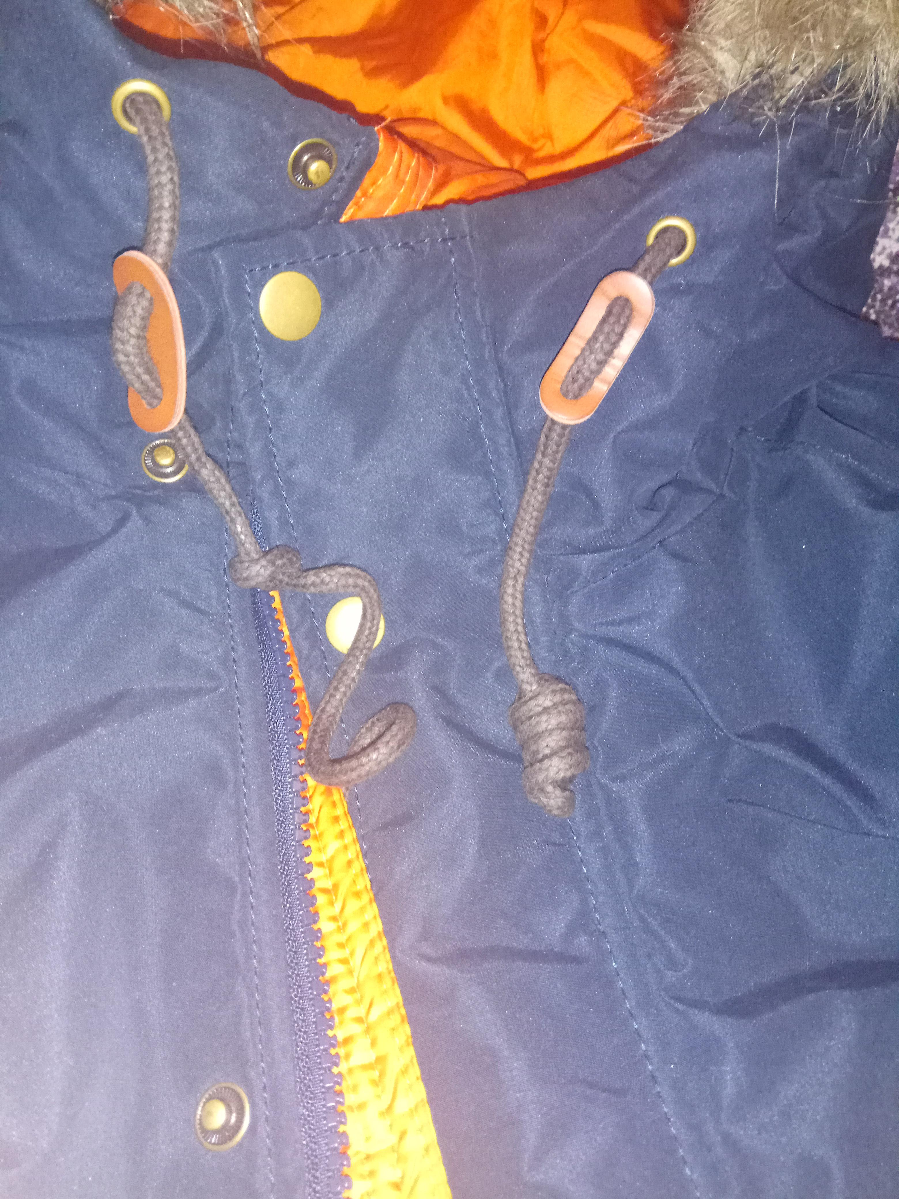 Does anyone know what kind of knot this is and how I can tie it? | Scrolller