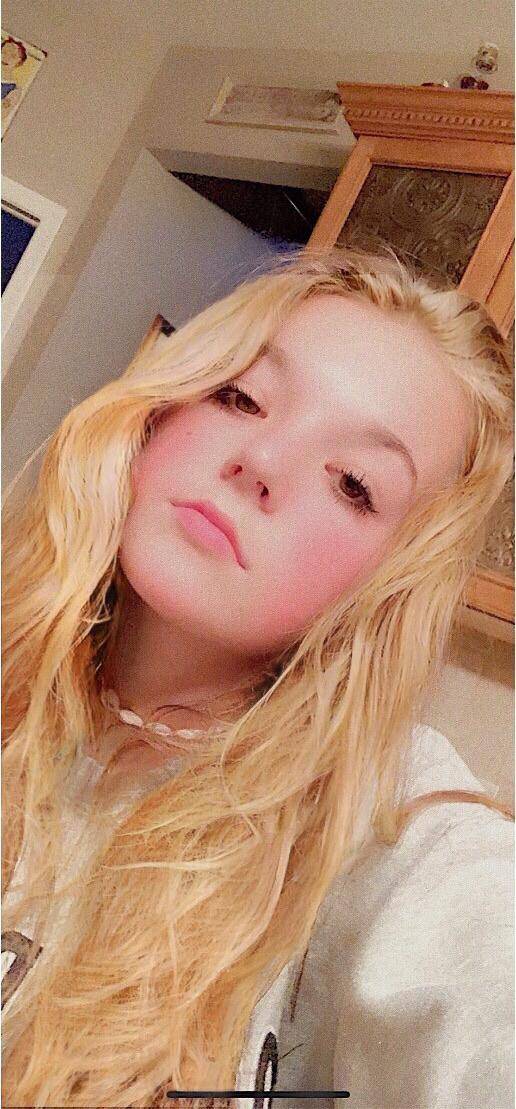 Does she look good blonde? | Scrolller