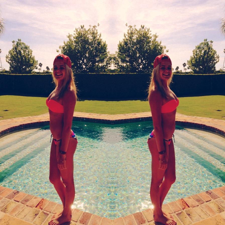 Double shot cutie. | Scrolller