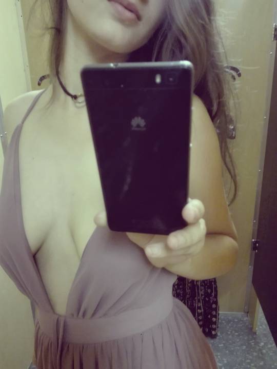 Dressing room fun for hubby. | Scrolller