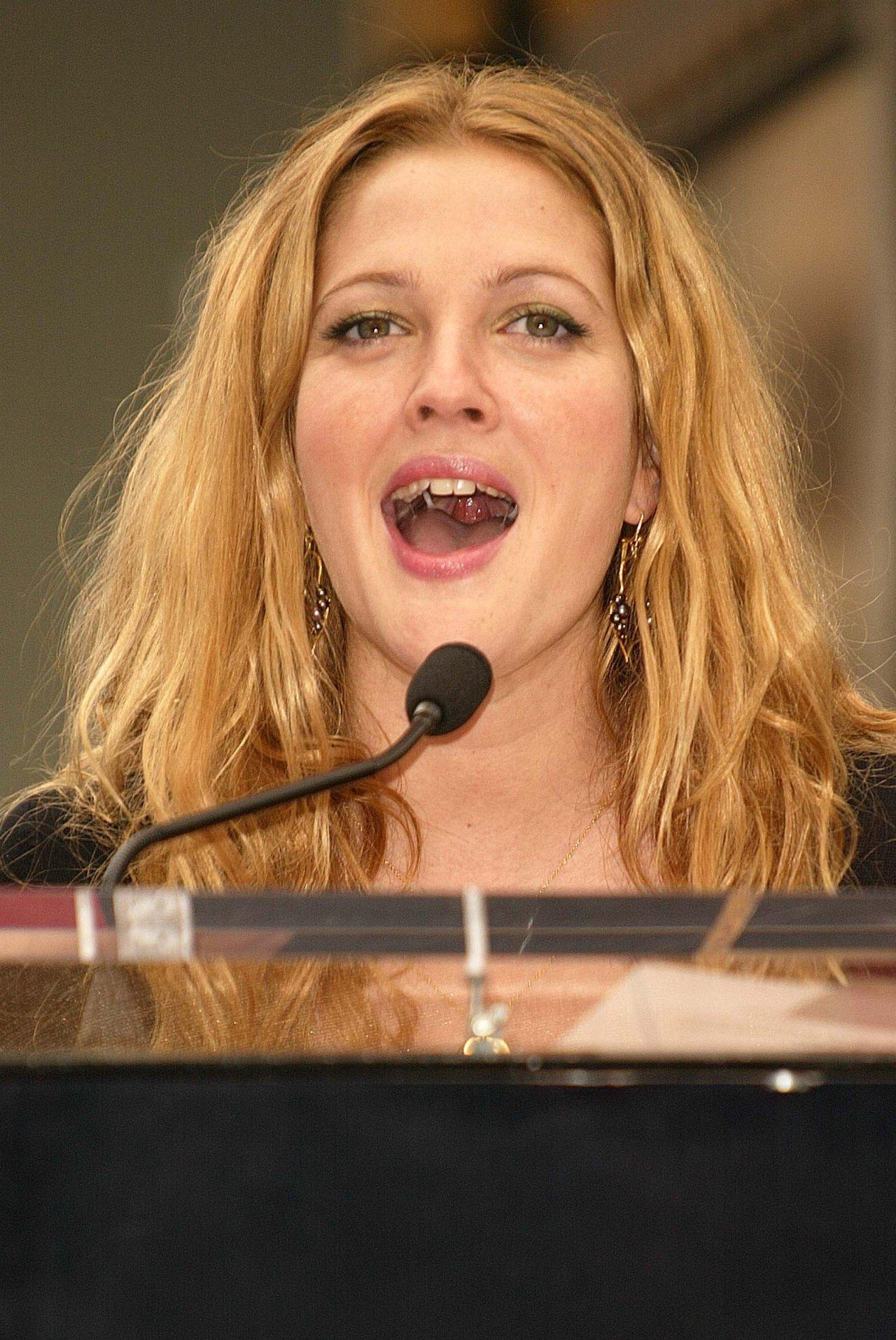 Drew Barrymore | Scrolller