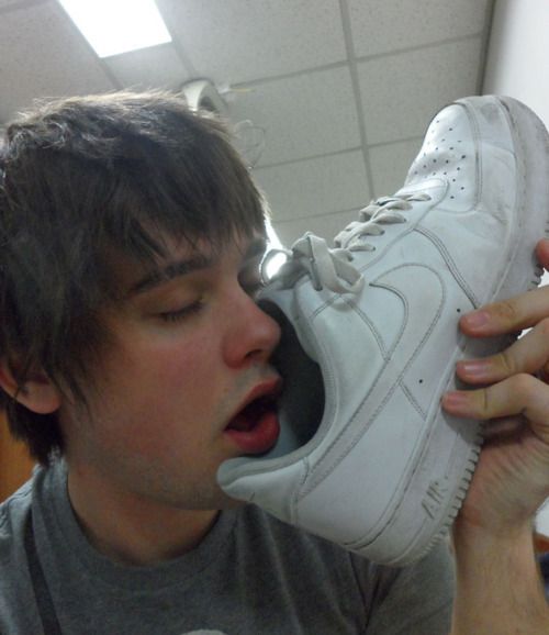 Drunk on sniffing | Scrolller