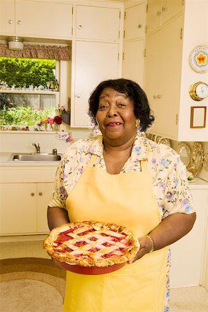 Ebony GILF double fisting her pink pie | Scrolller