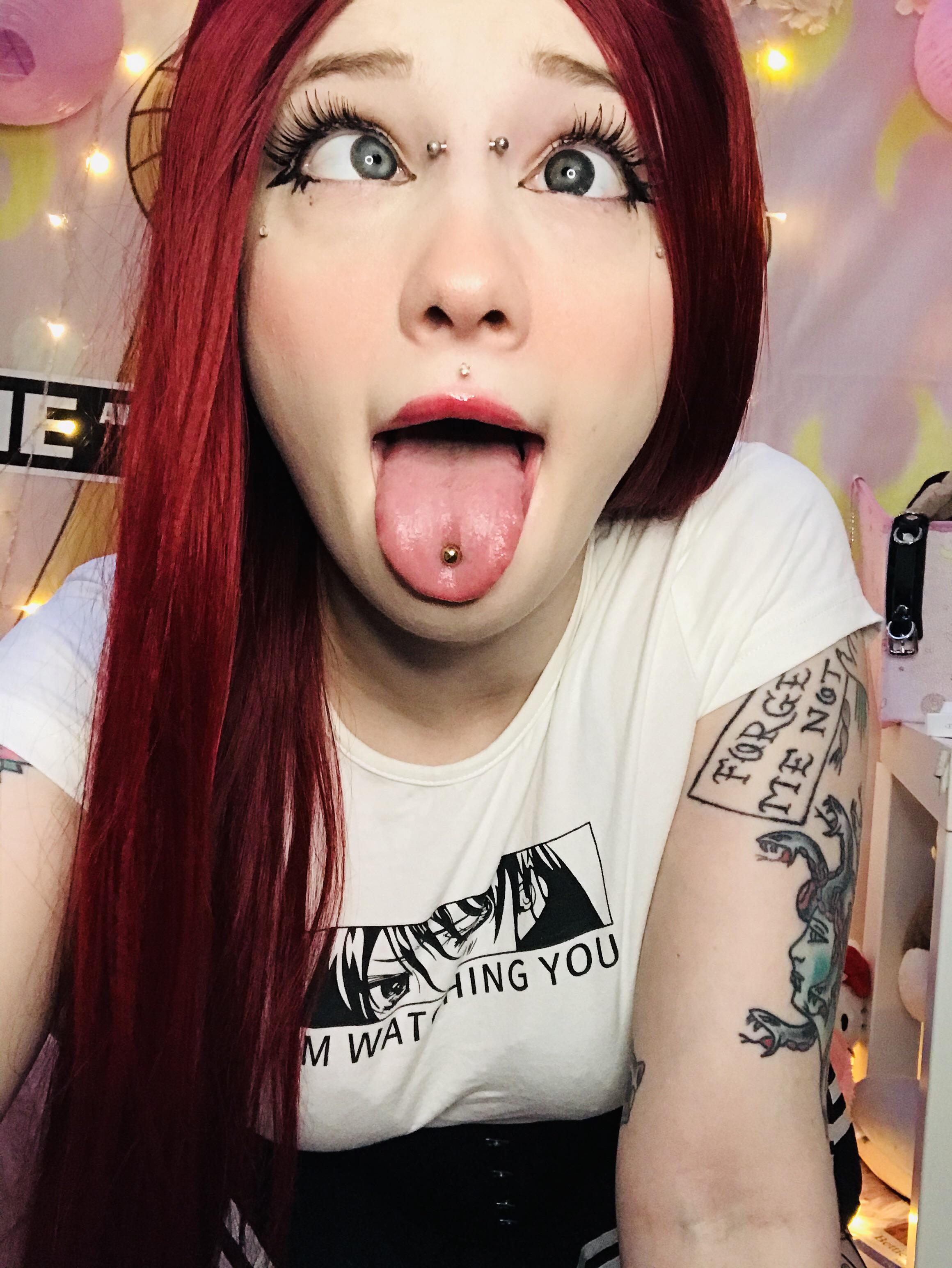 Egirl Ahegao | Scrolller