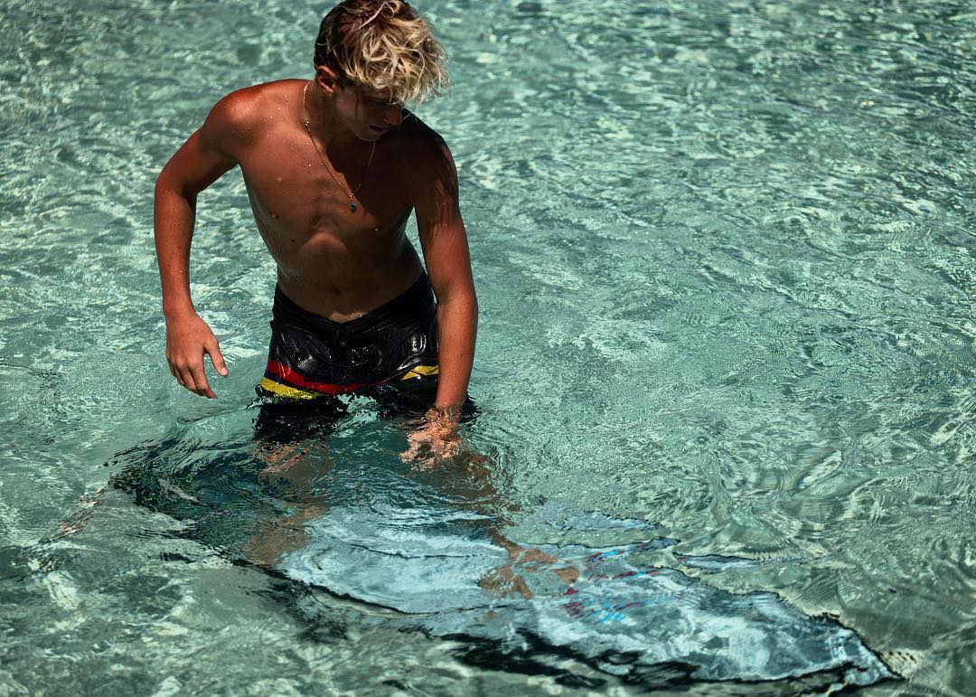 Eimeo Czermak (@eimeo.czermak) [SHIRTLESS] | Scrolller