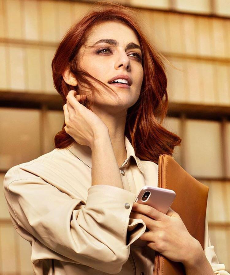 Elegance | Scrolller