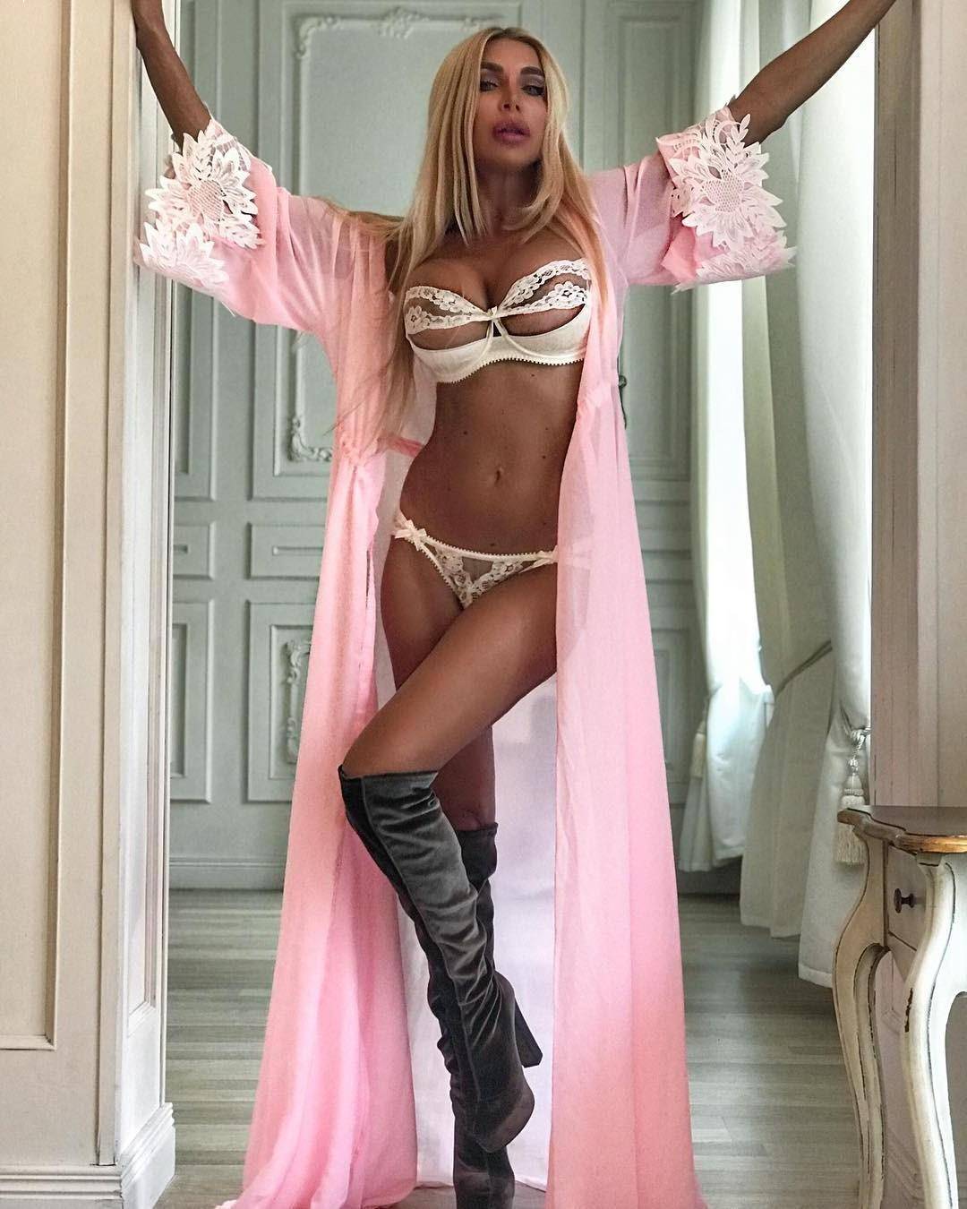 Elina in white lingerie, so damn hot! | Scrolller