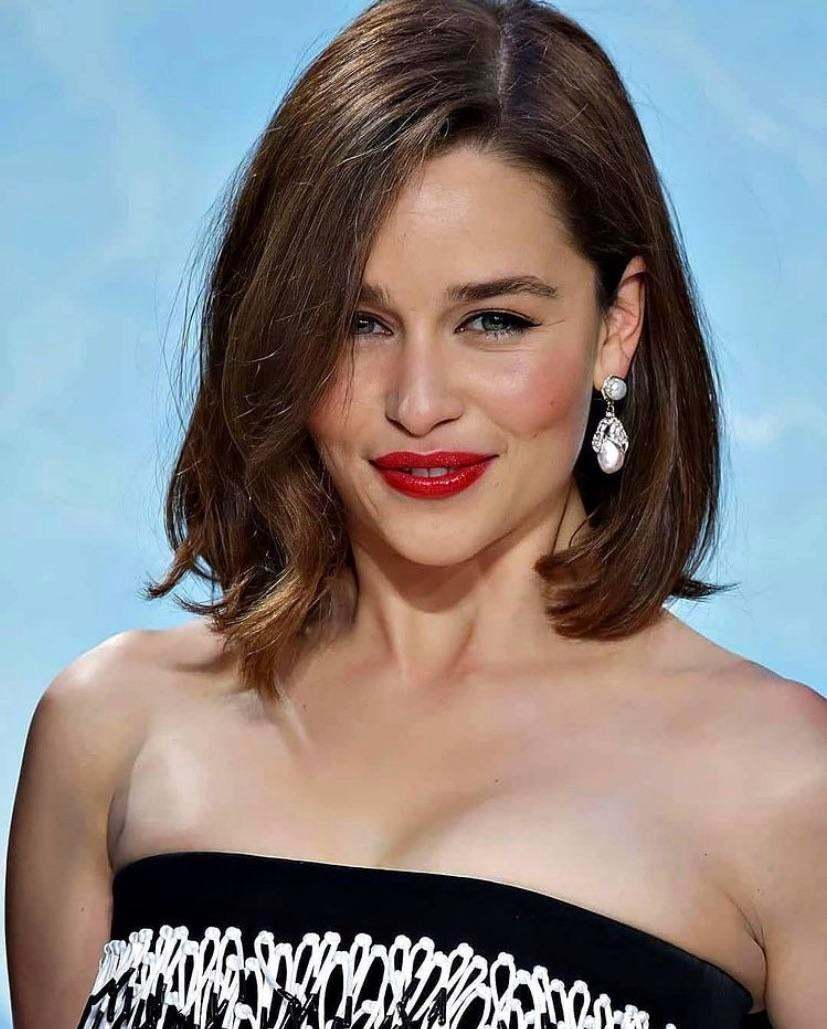 Emilia Clarke Is Such A Tease Scrolller