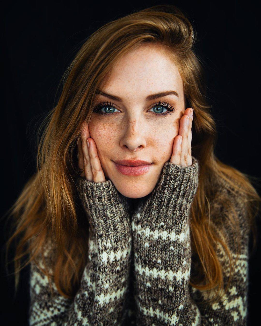 Emily Erickson | Scrolller