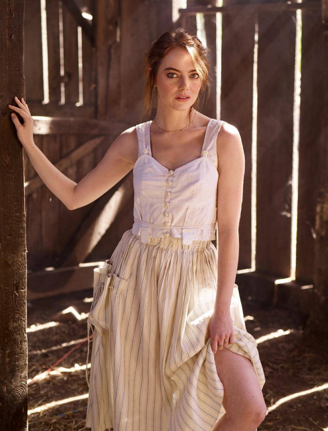 Emma Stone | Scrolller