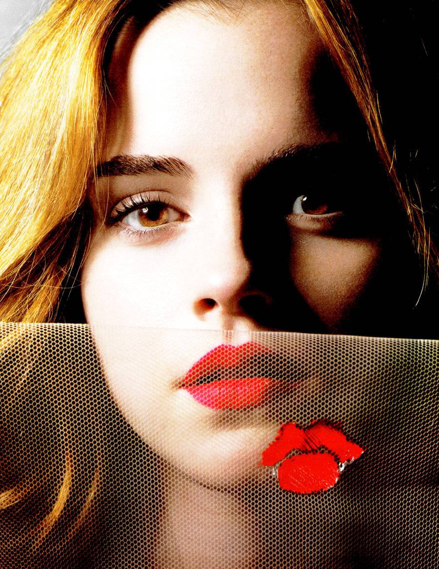 Emma Watson | Scrolller