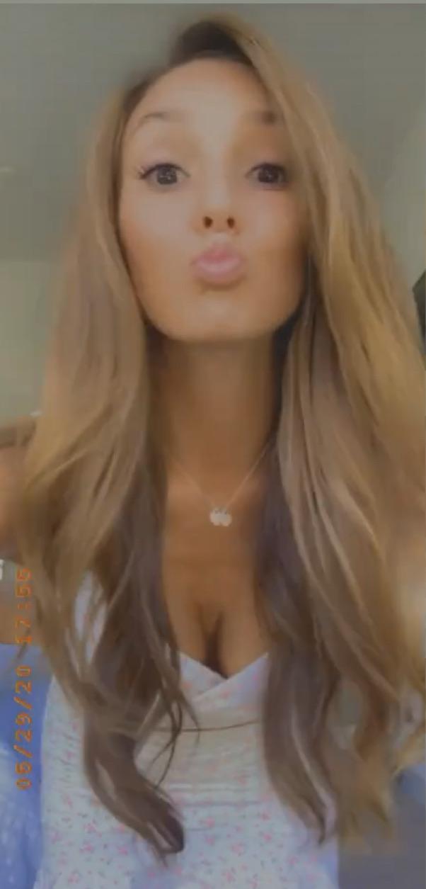 End of the Month Thirst Trap Continues | Scrolller