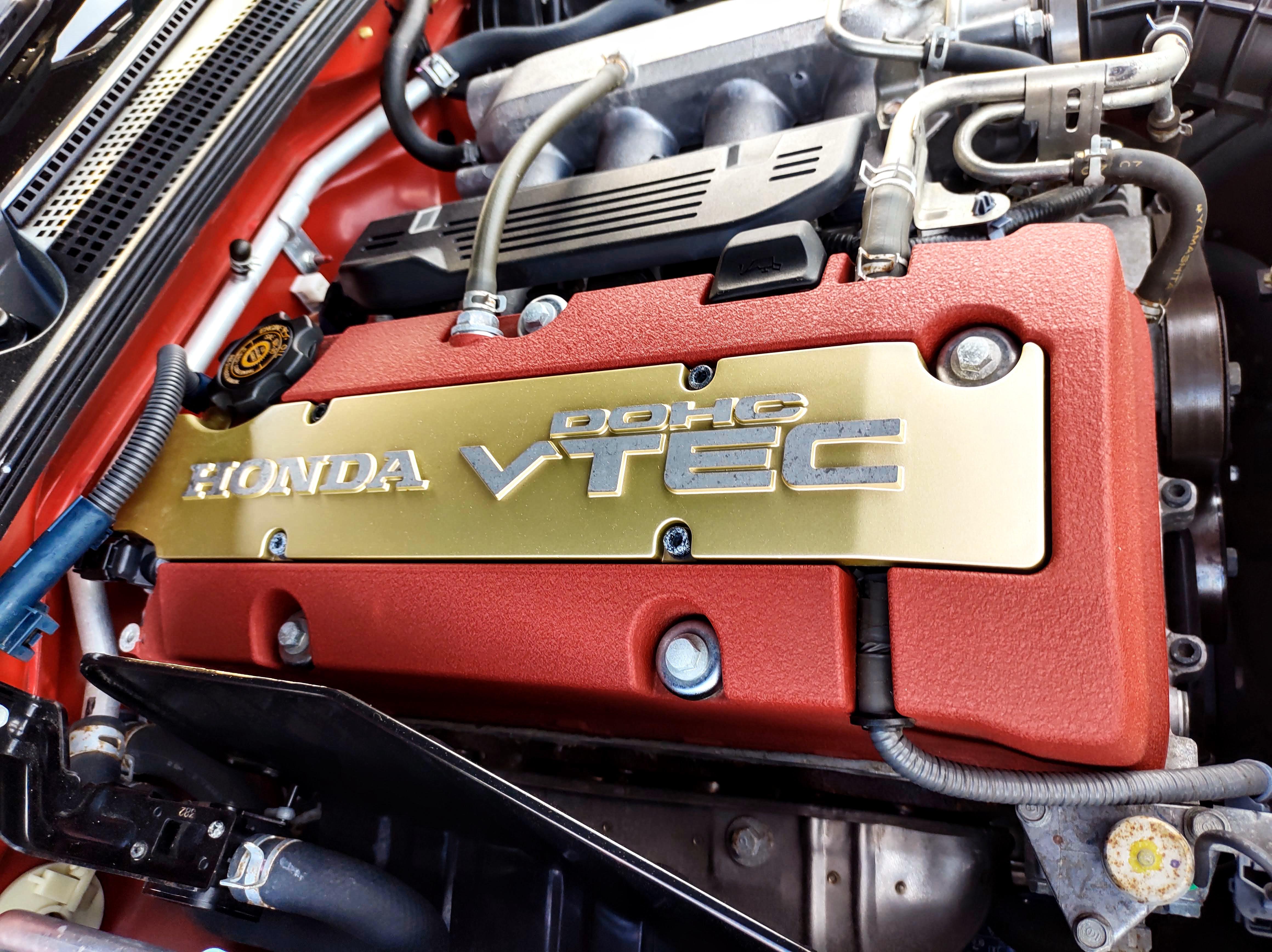 Engine bay so clean I'll eat off of it! | Scrolller