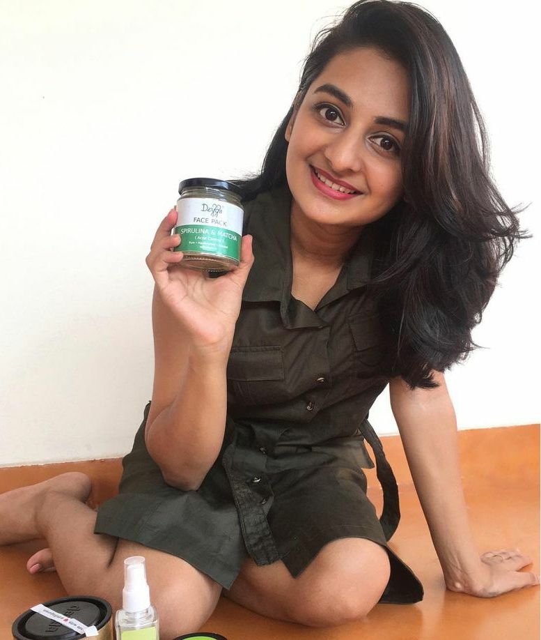 Esther 🤤 | Scrolller