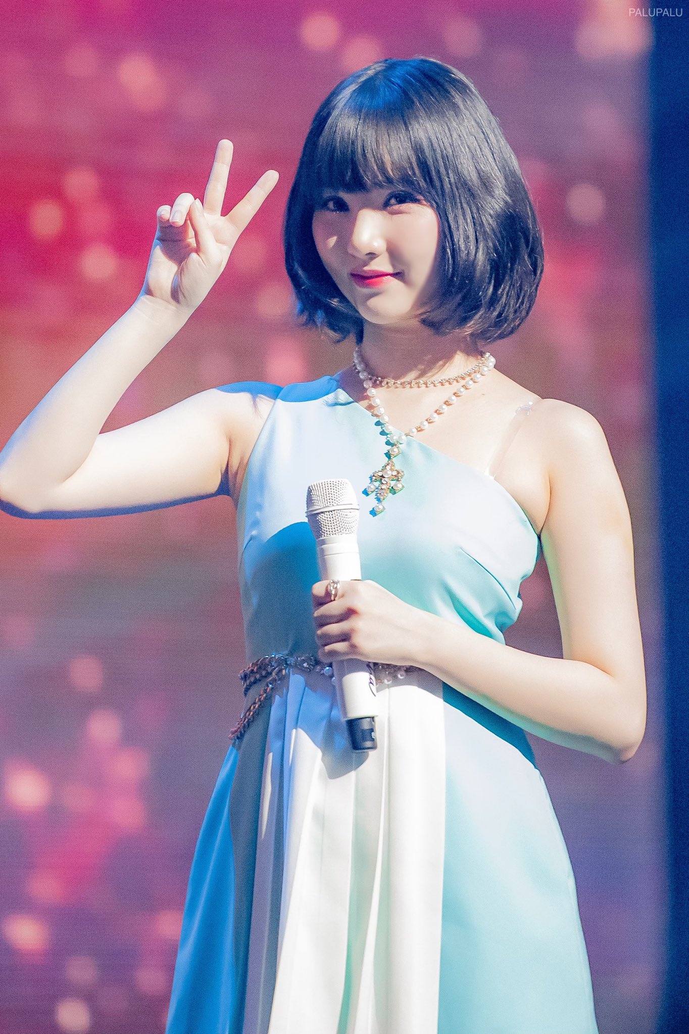 Eunha | Scrolller